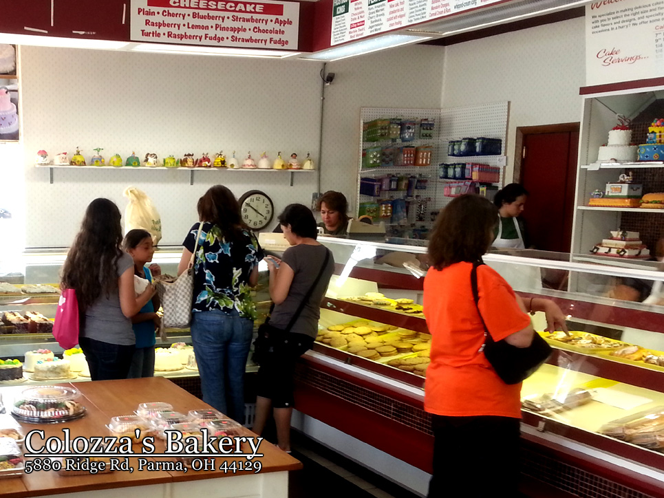 Colozza’s Bakery – Polish Village Parma